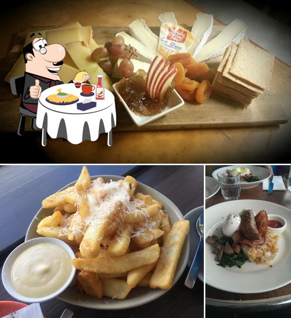 Redhill Cafe & Bar, Red Hill - Restaurant menu, prices and reviews
