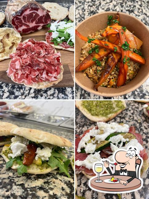 Resto de Rue, Versailles - Restaurant menu, prices and reviews