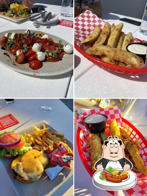 The Rooftop at the Vendue, Charleston - Restaurant menu, prices and reviews