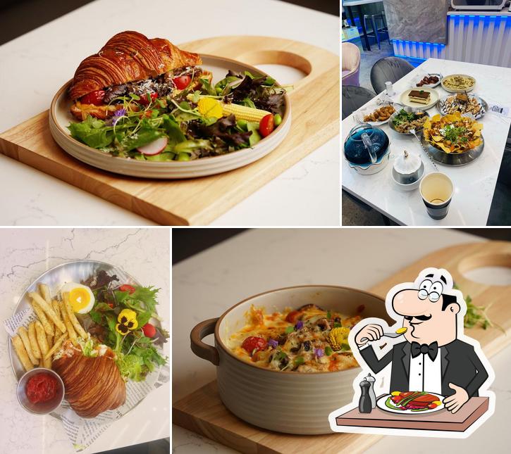 Twilight Cafe & Bar DT (Dundas), Toronto - Restaurant menu, prices and ...