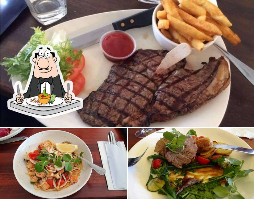 The Full Moon Hotel, Sandgate - Restaurant menu, prices and reviews