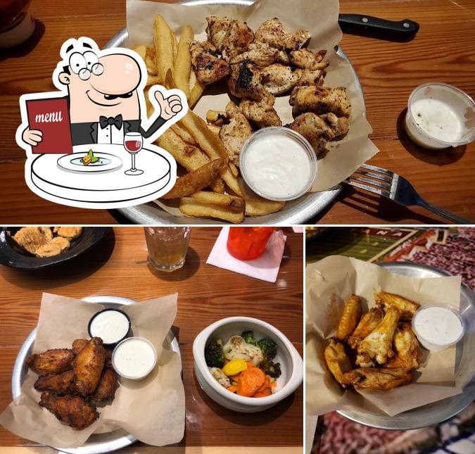 Hooters, Portage - Restaurant menu, prices and reviews