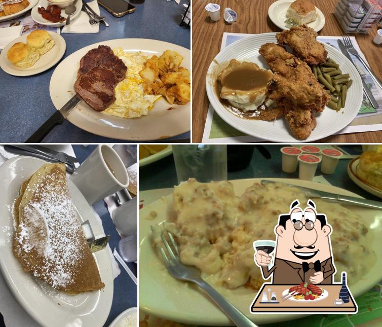 Top 5 restaurants with greek salad in Petersburg, october 2025 ...