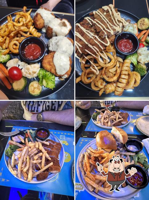 Hashtag Modern Kitchen & Lounge, Oakville - Restaurant menu, prices and ...