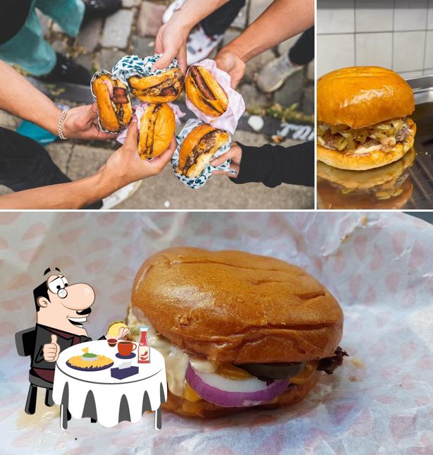 Sold Out Burger, Paris - Restaurant menu, prices and reviews