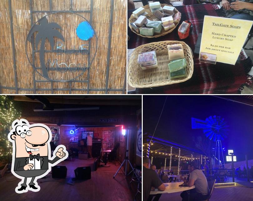 Blue Moon Bar & Grill, Las Cruces - Restaurant menu, prices and reviews