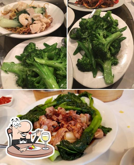 Don Mee, Victoria - Restaurant menu, prices and reviews