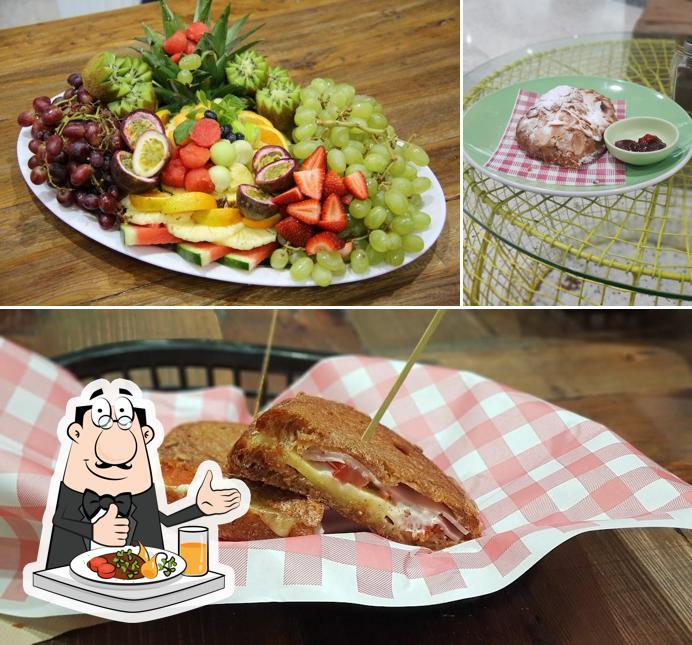 Yellow Brick Cafe, Castle Hill - Restaurant menu, prices and reviews