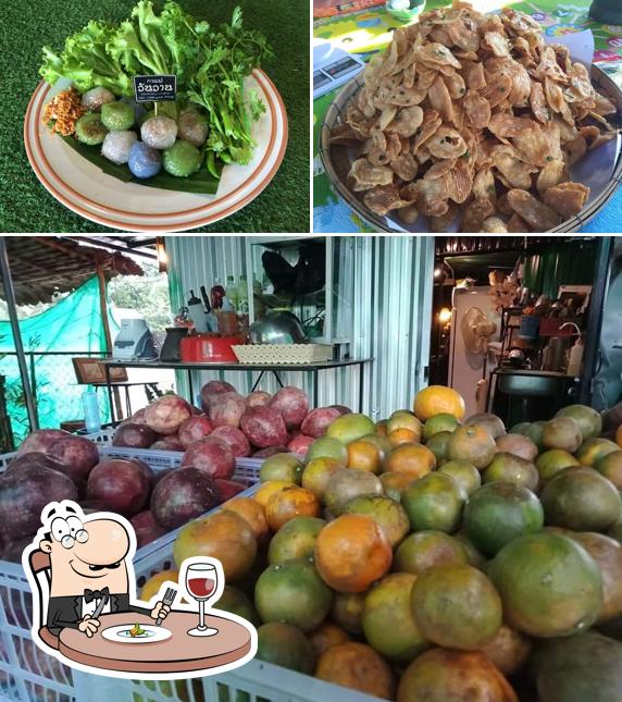 Wanwan Baanya Cafe', Ban Kad - Menú del restaurante, precios y reseñas