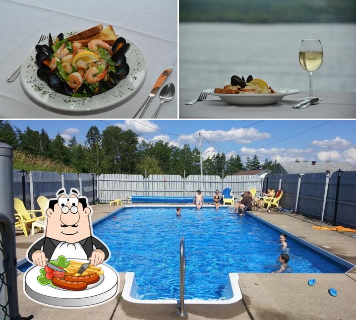 Cabot Trail Motel & Cabot Restaurant, Baddeck - Restaurant menu, prices ...