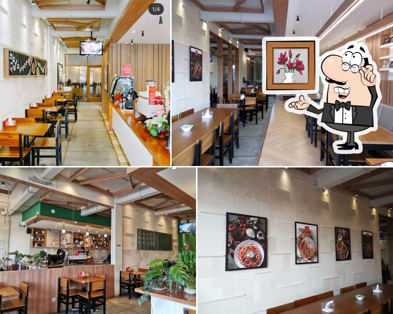 DeMandailing Cafe, Surabaya - Restaurant menu, prices and reviews