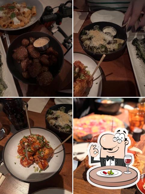 King Taps First Canadian Place, Toronto - Restaurant menu, prices and ...