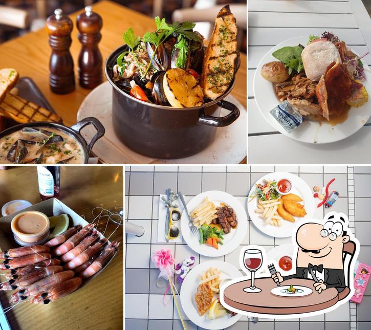 Top 3 restaurants with crumble in Sandstone Point, september 2025 ...
