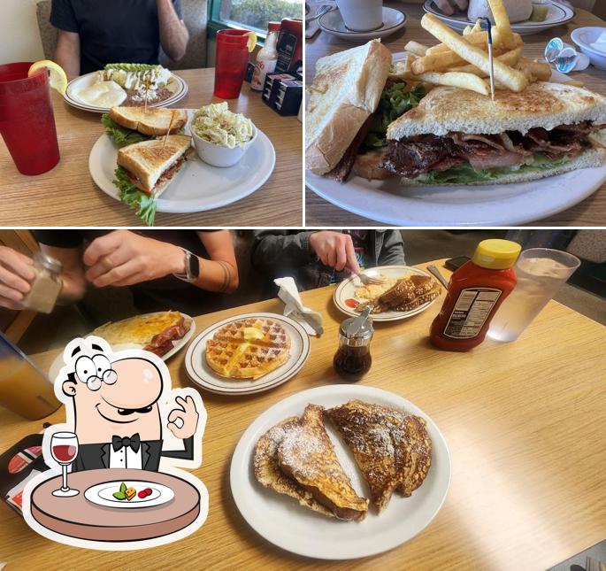 Amanecer Cafe, Oak View - Restaurant menu, prices and reviews