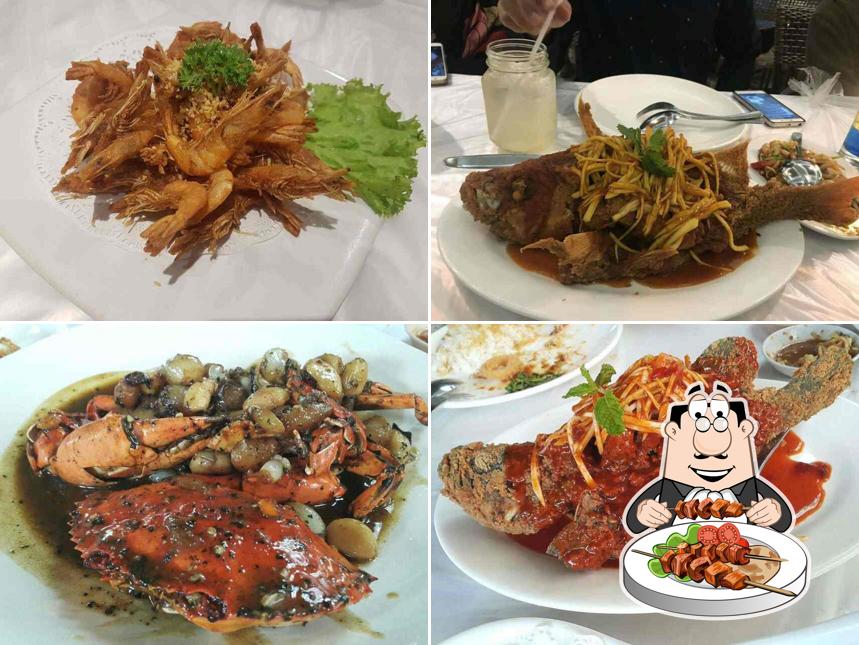 Layar Seafood & Ikan Bakar Pesanggrahan, West Jakarta - Restaurant menu ...