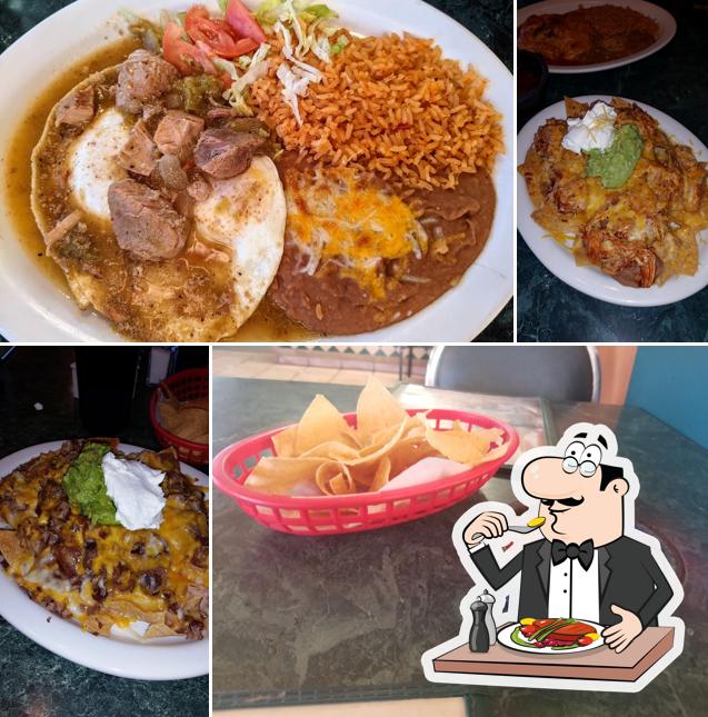 Best beef nachos in El Rio restaurants