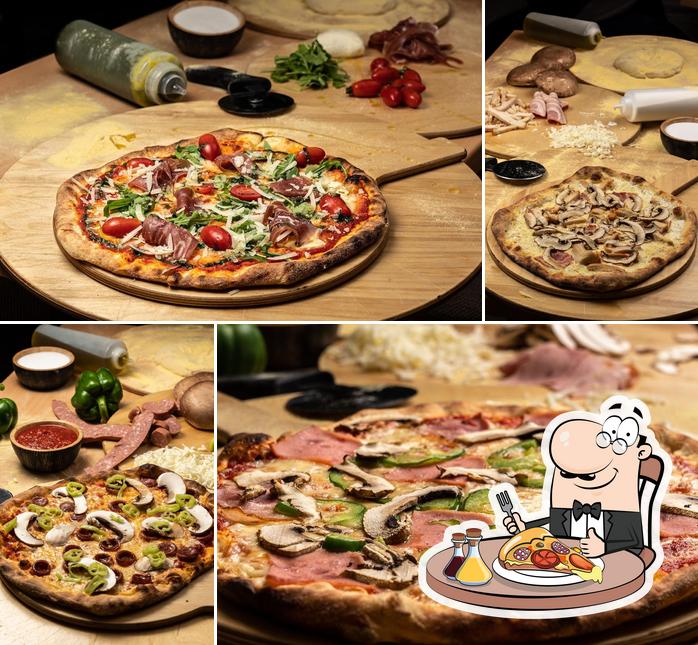 EATalian pizzeria Nea Moudania, Nea Moudania - Restaurant menu, prices ...