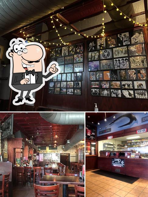 Hawk's Bar & Grill, Madison - Restaurant menu, prices and reviews