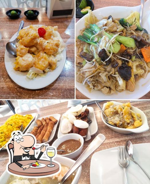 Red Wall Chinese Cuisine, Kawit - Restaurant menu, prices and reviews