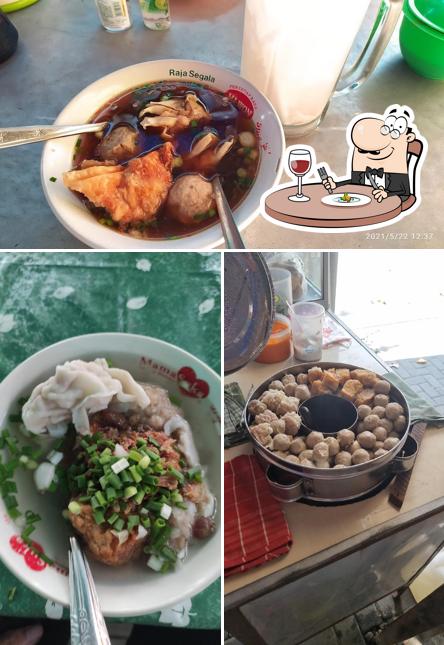 Bakwan Pak Dayat, Surabaya - Restaurant menu, prices and reviews