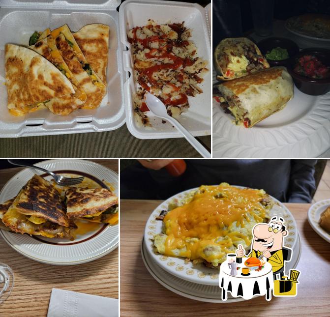 Chelo’s Kitchen, South Euclid - Restaurant menu, prices and reviews