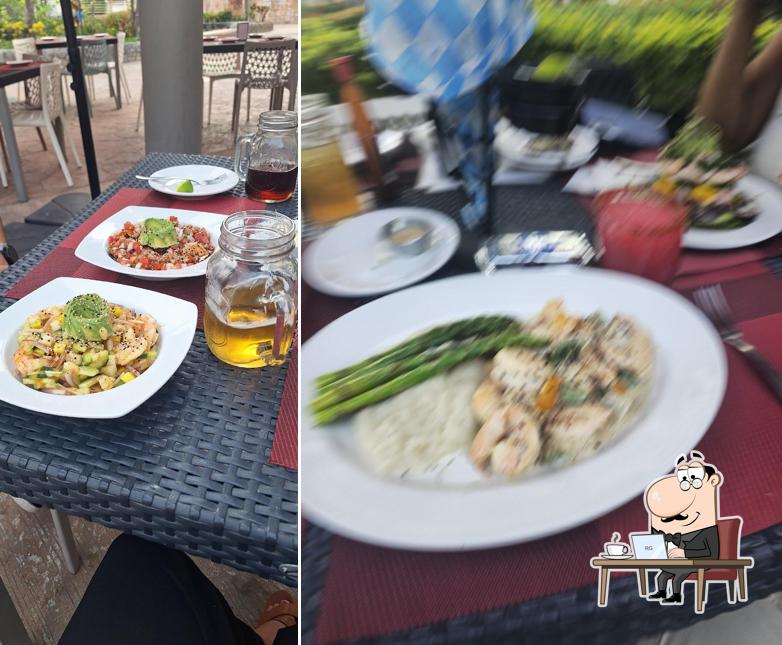 4 Mares, Puerto Vallarta - Menú del restaurante, precios y reseñas