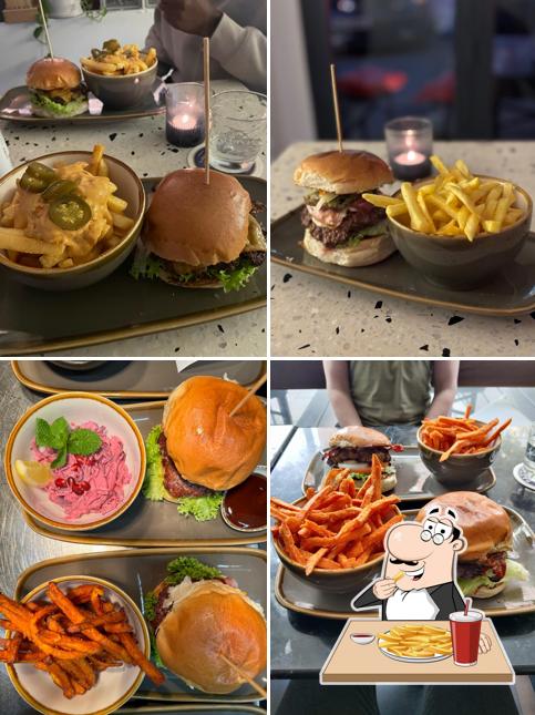 Forty Four Burger & Bar, München - Speisekarte, Preise und Bewertungen