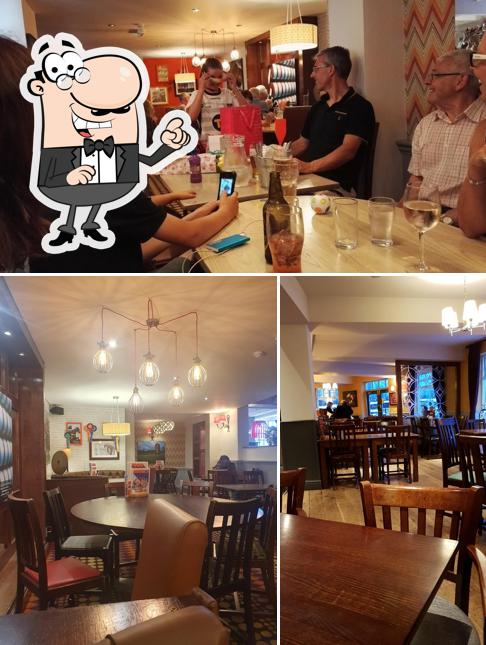 Queen Eleanor, Northampton - Restaurant menu, prices and reviews