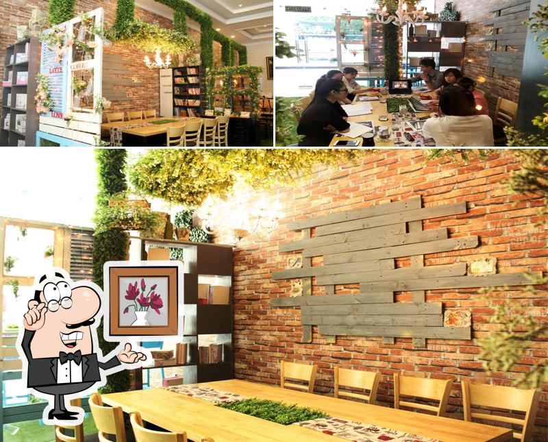 QUEEN CAFE (Coffe & Dimsum), Ho Chi Minh City - Restaurant menu, prices ...