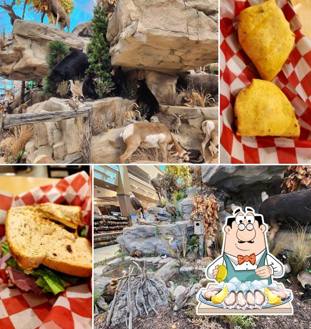 Ginna's Café @ SCHEELS, The Colony - Restaurant menu, prices and reviews