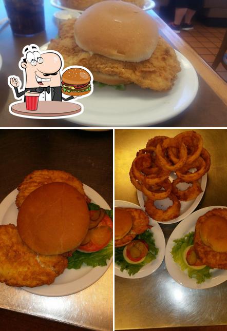 PT's, Oak Grove - Restaurant menu, prices and reviews