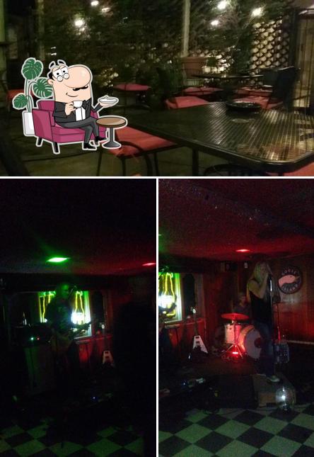 Doc's Inn, Santa Clarita - Restaurant menu, prices and reviews