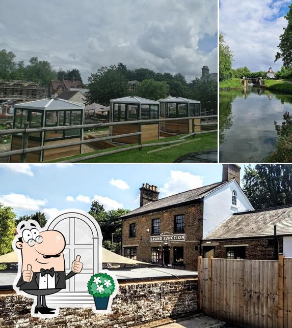 The Grand Junction Arms, Tring - Restaurant menu, prices and reviews