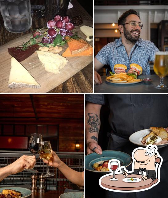 Red Owl Tavern, Philadelphia - Restaurant menu, prices and reviews
