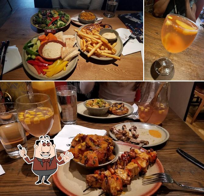 Nando's PERi-PERi, Chicago - Restaurant menu, prices and reviews