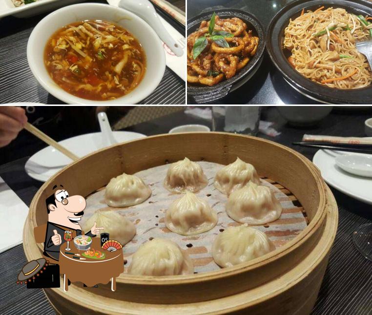 Lugang Cafe, Mandaluyong - Restaurant menu, prices and reviews