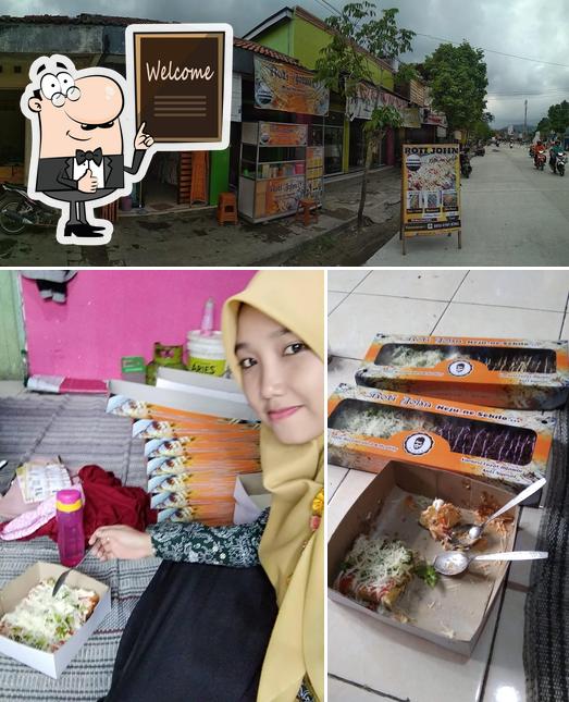 Roti John Kejune Sekilo Ajibarang, Ajibarang Kulon - Menú del ...