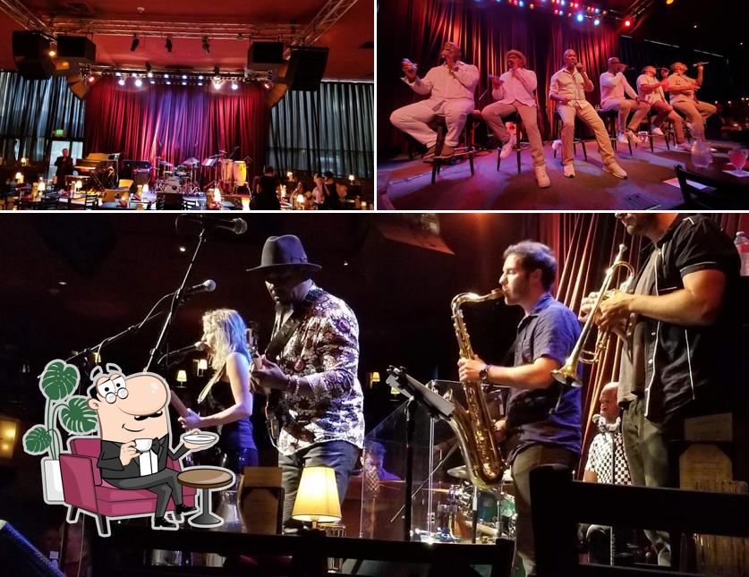 Dimitriou's Jazz Alley, Seattle - Restaurant menu, prices and reviews
