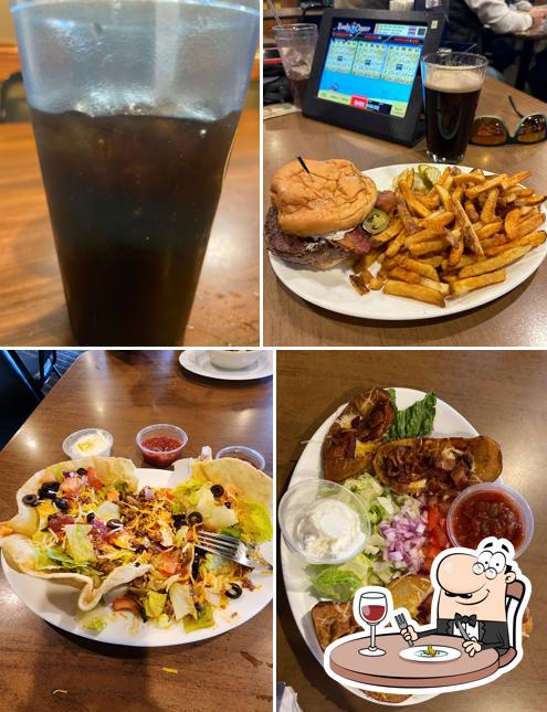 Kelly's Korner, Centerville - Restaurant menu, prices and reviews