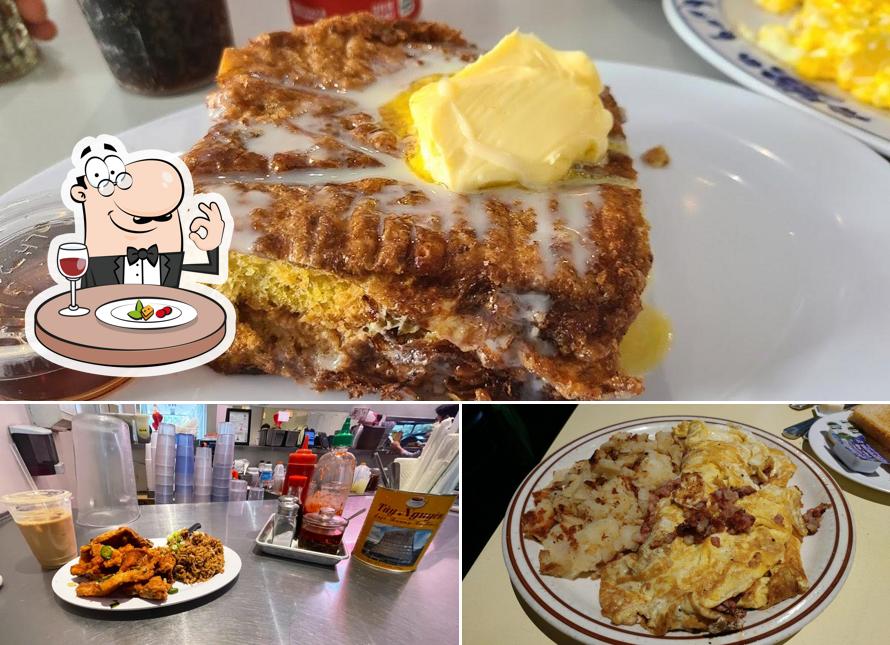 Uncle John's Cafe, Los Angeles - Restaurant menu, prices and reviews