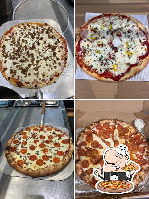 QC Grandstand Pizza, Davenport - Restaurant menu, prices and reviews