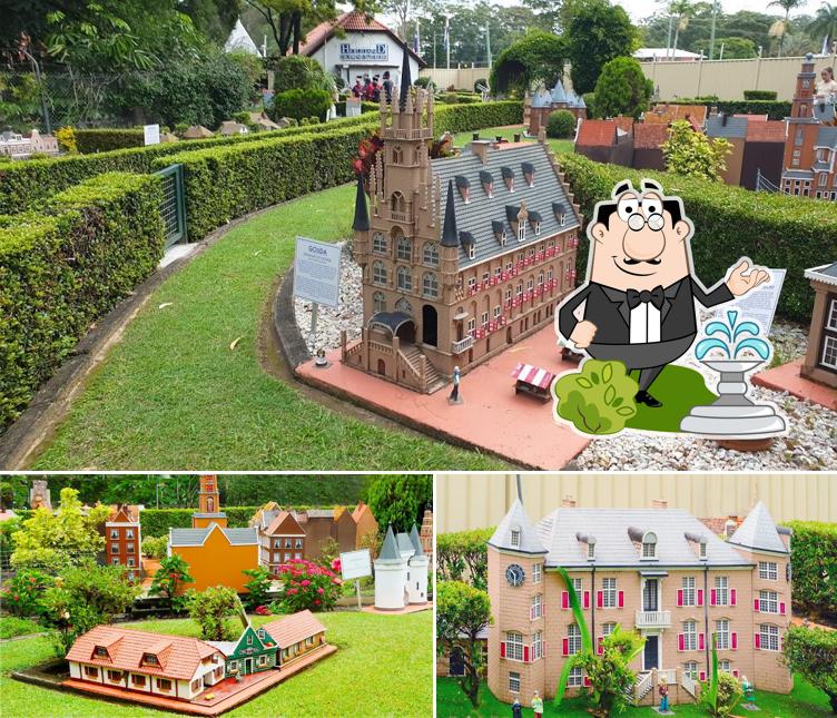 The Clog Barn Tourist Attraction & Caravan Park, Coffs Harbour ...
