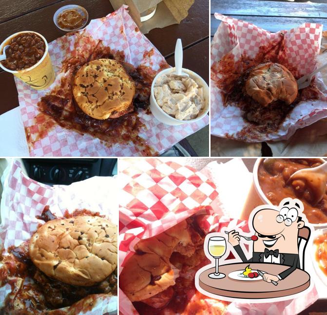 Pecos Pit Bar-B-Que (SoDo), Seattle - Restaurant menu, prices and reviews