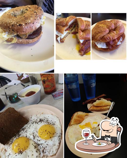 Top 7 restaurants for breakfast in Dunedin, Florida, december 2025 ...
