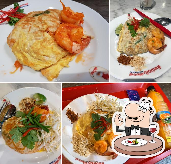 Pad Thai Thip Samai, Bangkok - Restaurant menu, prices and reviews