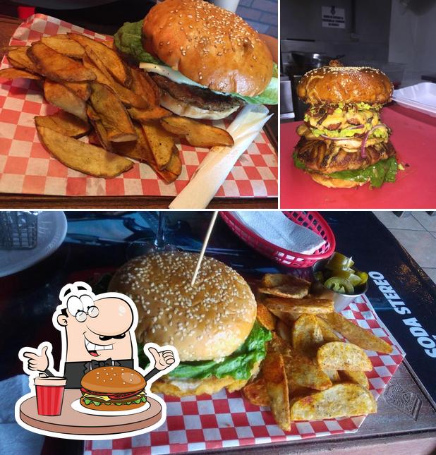Pub El Búnker, Ensenada - Restaurant menu, prices and reviews