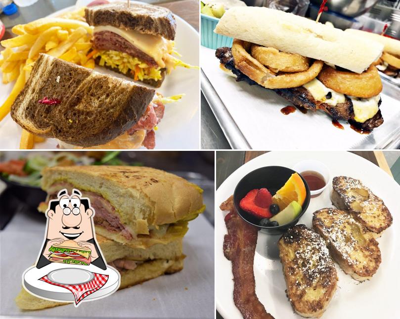 Chewie’s Kitchen, Panama City Beach - Restaurant menu, prices and reviews