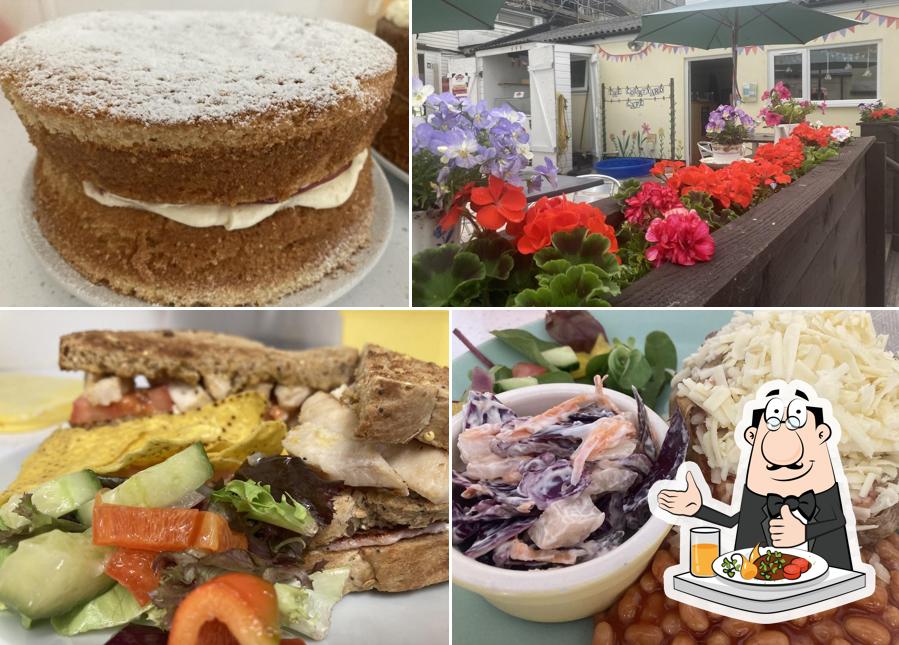 Courtyard Cafe, Torpoint - Restaurant menu, prices and reviews