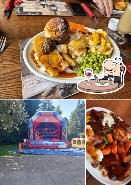 Holme Hall Inn, Chesterfield - Restaurant menu, prices and reviews