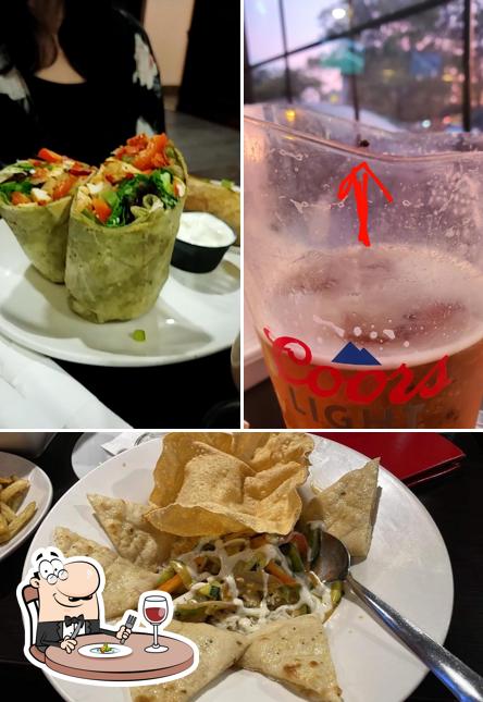 Waltzing Weasel Pub - Oshawa, Oshawa - Restaurant menu, prices and reviews